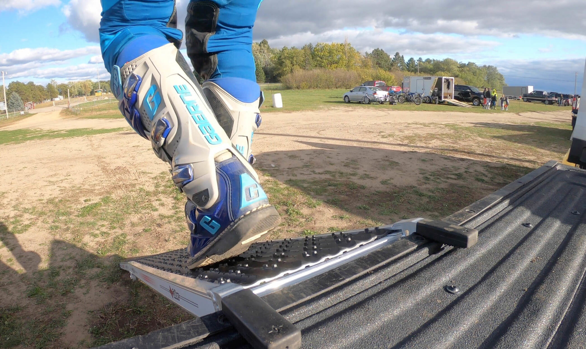 MX Pro Dirtbike Ramp: Compact, Lightweight, Durable - Caliber, Inc.